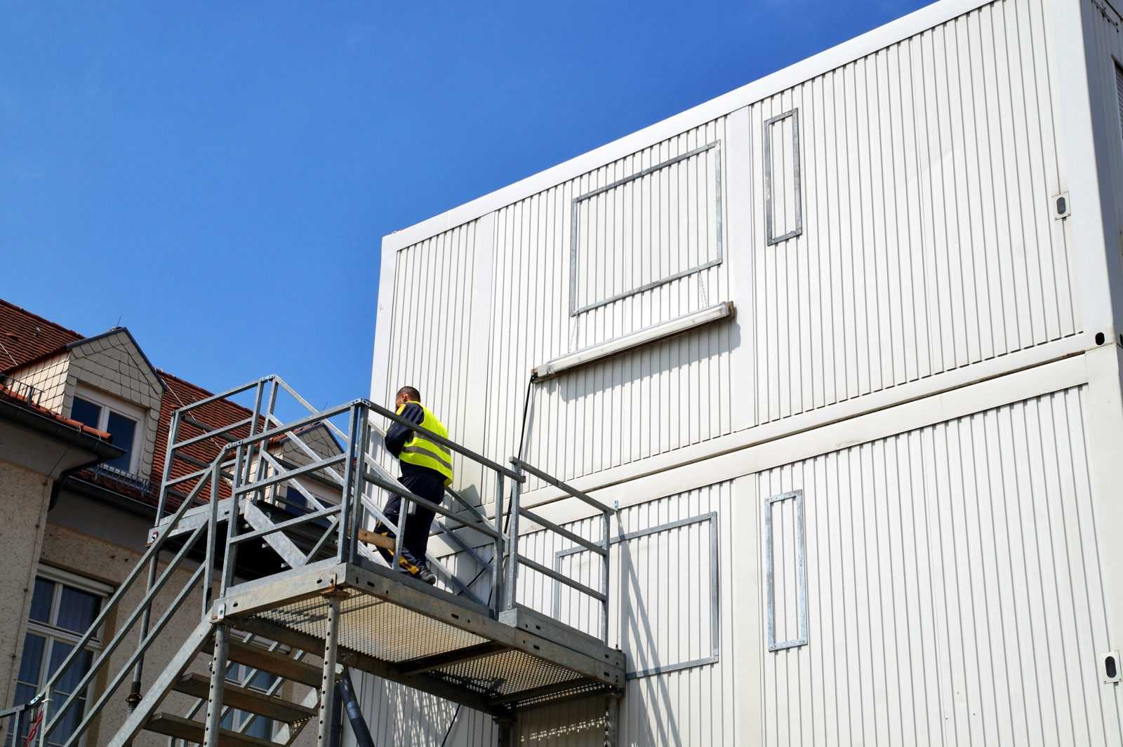Commercial Applications of a Rigid Wall Shelter - bizmomentumx.com